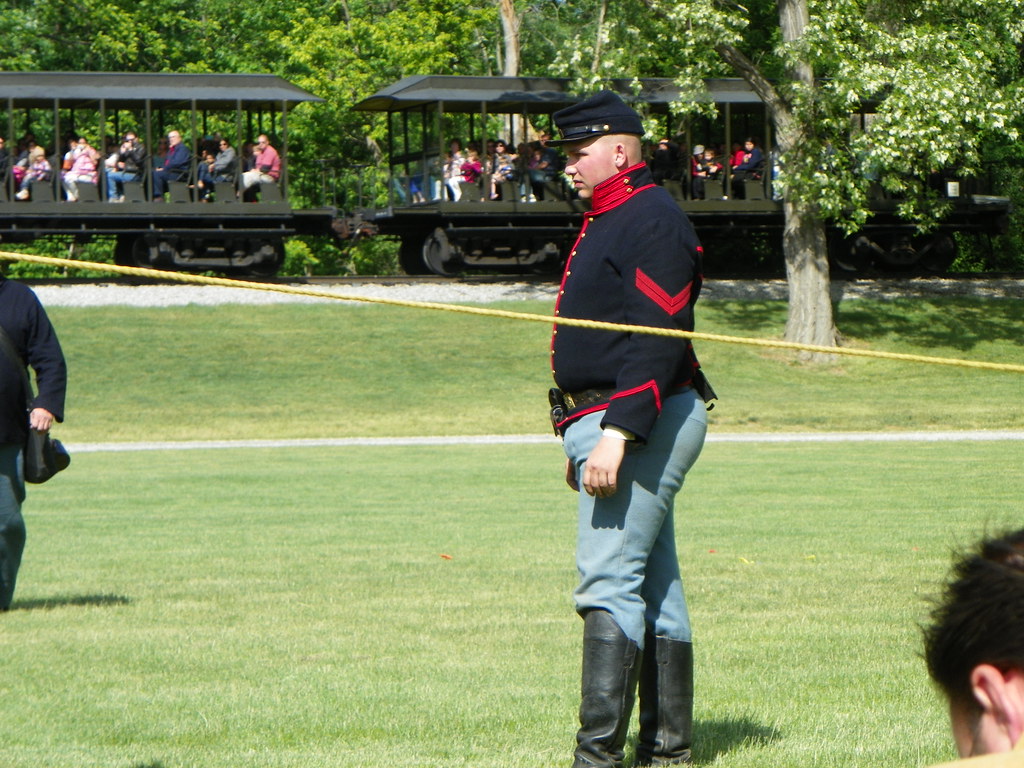 Civil War Uniforms: Insights into Soldier Garb of the 1860s - Sarah Lyn Gay